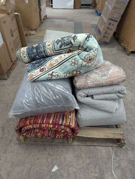 Pallet Of Miscellaneous Rugs And Mats | Open Box - Rio Grande Trade