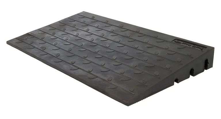 Silver Spring 4In. Threshold Rubber Ramp w/Slip Resistant Surface Black ...