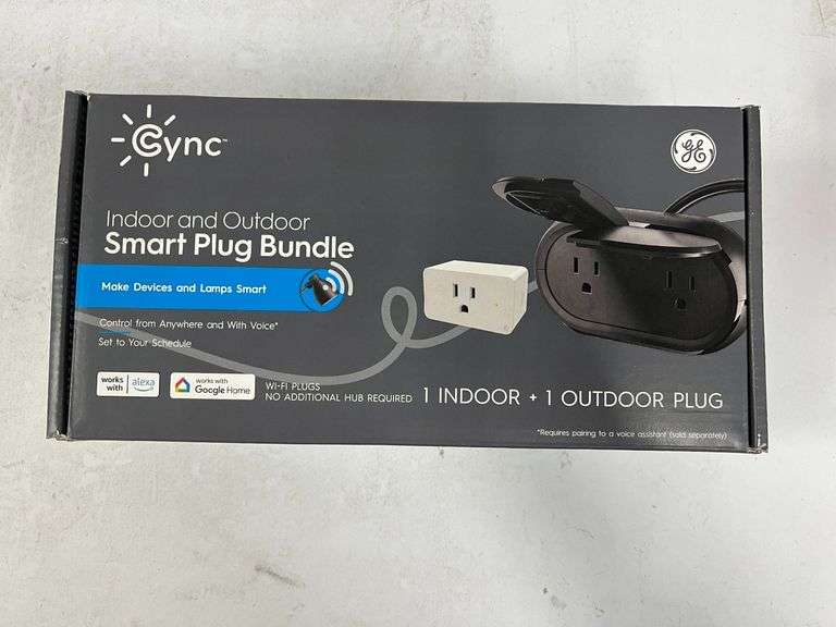 CYNC Indoor & Outdoor Smart Plug Bundle | Like New | (See Condition ...