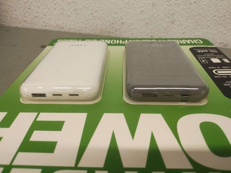 Tech2 Portable Power Banks 2/Pack, Set Of 2 Packs | Like New | (See ...