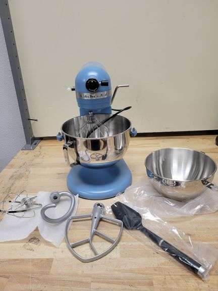 KitchenAid 5.5Qt. Bowl-Lift Stand Mixer Blue Velvet | Open Box | (See ...