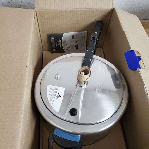 Universal Pressure Cooker | Open Box | (See Condition Notes) - Rio ...