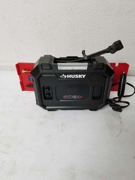 HUSKY 12V Inflator With Auto Shut Off | Open Box | (See Condition Notes ...