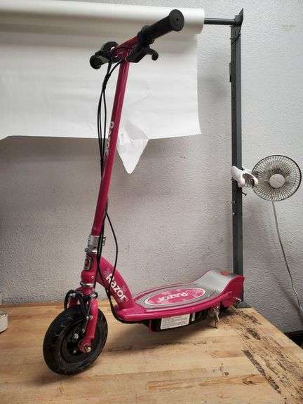 Razor Power Core E100 Electric Scooter | Open Box | (See Condition ...