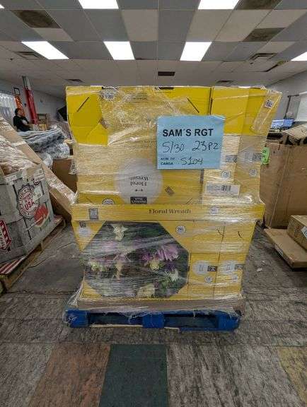 Pallet Of Members Mark 26" Floral Wreaths | Open Box - Rio Grande Trade