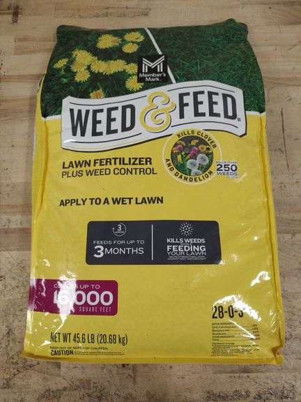 MEMBER'S MARK Weed & Feed Lawn Fertilizer Plus Weed Control | Like New ...