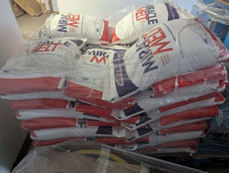 Pallet Of MIRACLE MELT Ice/Snow Melting Salt | Open Box - Rio Grande Trade