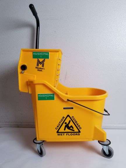 MEMBER'S MARK Commercial Mop Bucket With Wringer | Open Box - Rio ...