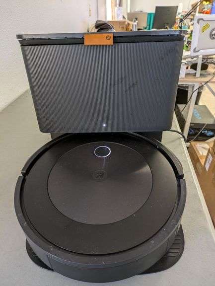 ROBOT Refurbished Roomba Robot Vacuum | Open Box - Rio Grande Trade