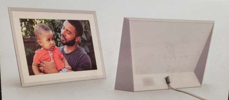 AURA Electronic Frame 10.5x2.1x7.3" | Like New - Rio Grande Trade