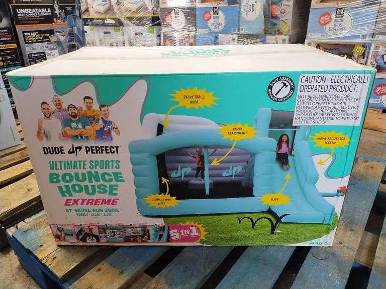 DUDE PERFECT Ultimate Sports Bounce House, 11.81'x10.17'x8.13' | Like ...