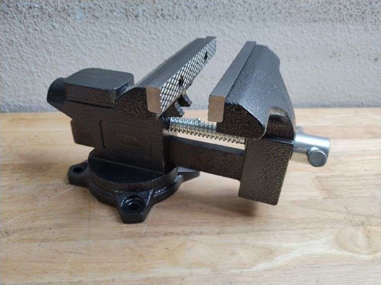 GOENERS Heavy Duty Bench Vise | Open Box - Rio Grande Trade
