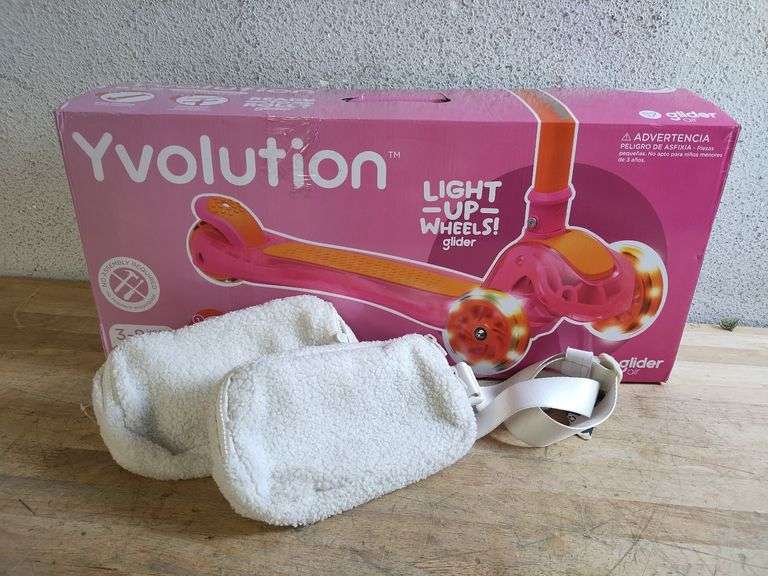 YVOLUTION Y Glider Air W/Light Up Wheels & GAP FIT Mini Purse, Set of 2 ...