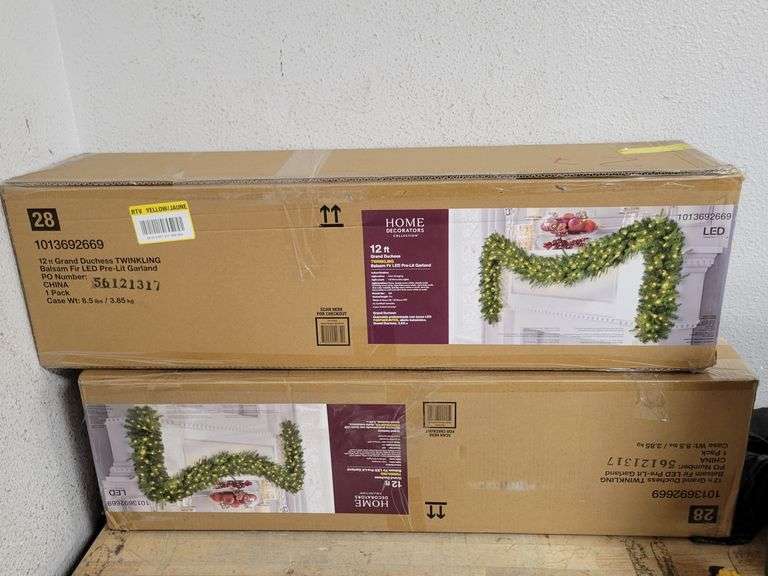 12 Ft Grand Twinkling Grand Christmas Duchess 2 Pc Lot | Open Box ...