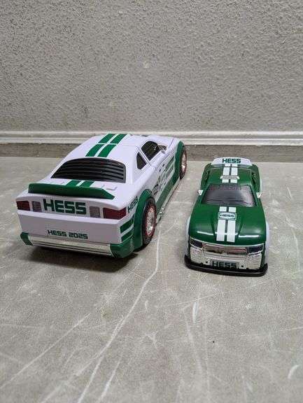 HESS STOCK CAR RACERS, Animated LED Lights, Pull-Back Motor | Open Box ...