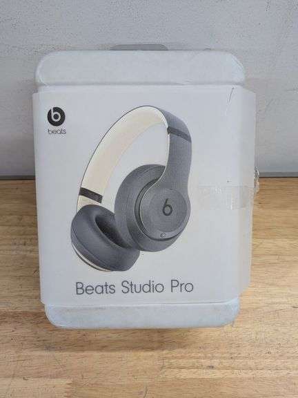 Beats Studio Pro - Wireless Over-Ear Headphones - Sand Gray | Open Box ...