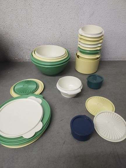 TUPPERWARE Heritage Collection Green Food Storage Container Set | Open ...
