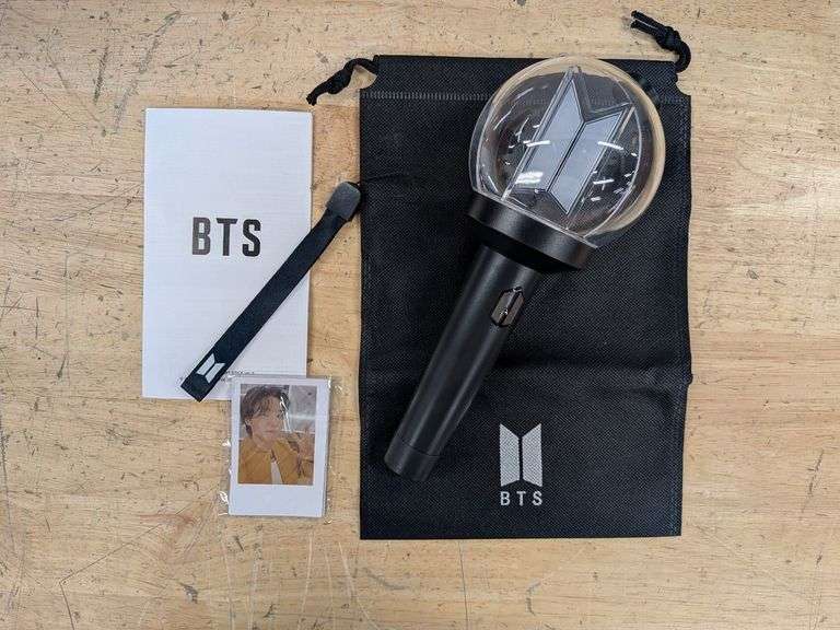 BTS Lightstick Ver. 4 | Open Box | (See Condition Notes) - Rio Grande Trade