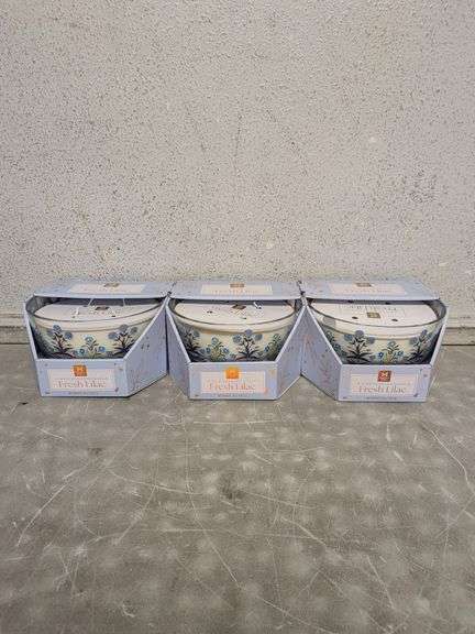 MEMBER'S MARK FRESH LILAC 4-Wick Scented Candle 3-Pack | Open Box - Rio ...