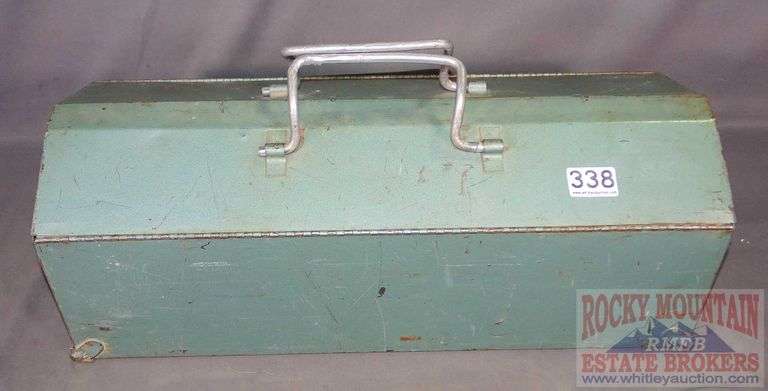 Green Metal 21" Toolbox with a couple chisels and more. - Rocky ...