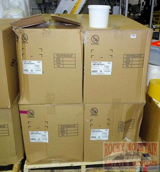 Approx. 8 boxes of 207 new 2.5 liter plastic containers. These are ...