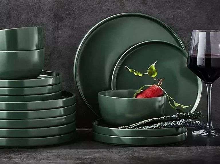 New 24-Piece Modern Style Green Stoneware Dinnerware Set for 8 ...