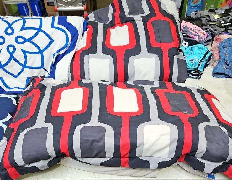 Asst. King Size Mattress Pad, Duvet Cover, & Asst. Sheets. All for one ...