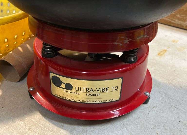 Utra-Vibe 10 Thumler's Tumbler, Strainer & Tumbling Medium. - Rocky ...