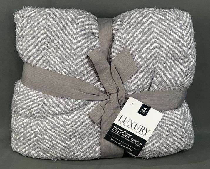 Brand New Oversized Luxury Premier Collection Herringbone " Frost Grey ...