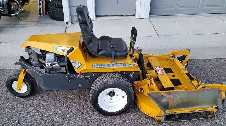 Walker S18 18 HP Riding Lawn Mower - Runs! Shows 358 Hours. This ...
