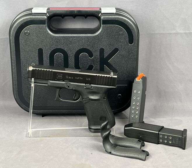 Brand New Glock 19 Gen 5, 9mm Semi-Automatic Pistol with 3 Magazines ...