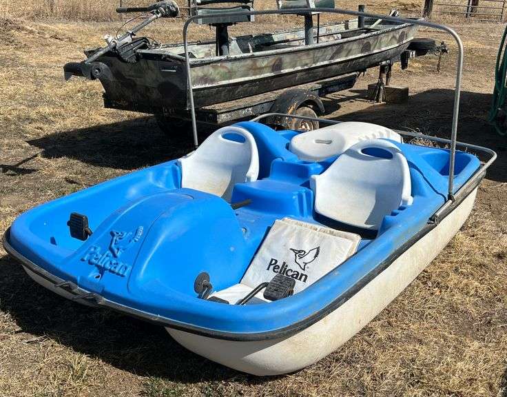 Pelican 4-Seat Paddle Boat with Molded Seats, Built-In Cooler, Cup ...