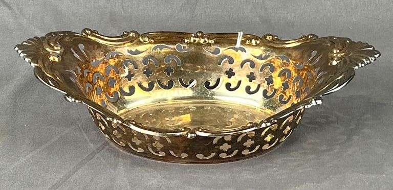 Fancy Vintage Sterling Silver Pierce Carved Bowl with Carved Border ...