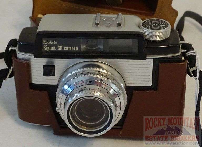 Vintage Kodak Signet 30 Camera with Leather Case. - Rocky Mountain ...