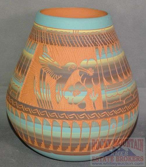 Fantastic Hand Carved Navajo Pottery Vase with Hummingbird Decoration ...