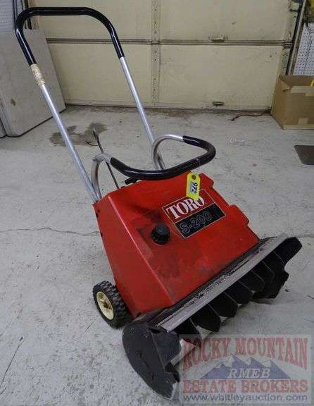 Toro S-200 20" Gas Powered Snow Blower W/ 2.5 hp Tecumseh engine ...