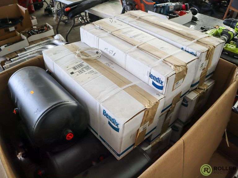 (2) Pallets of Bendix Air Tanks, Brake Valves and Parts - Roller Auctions