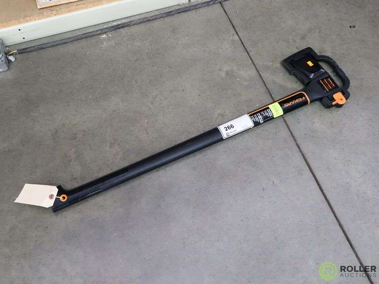 Fiskars Splitting Axe - Roller Auctions