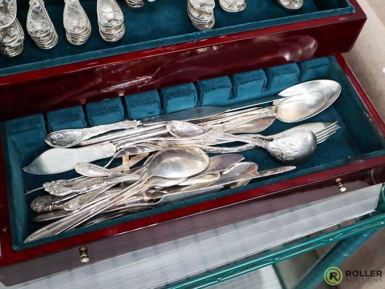 Silverware Set - Roller Auctions