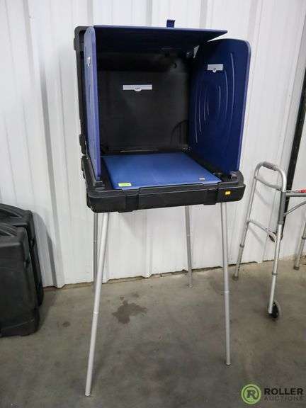 Voting Booth - Roller Auctions