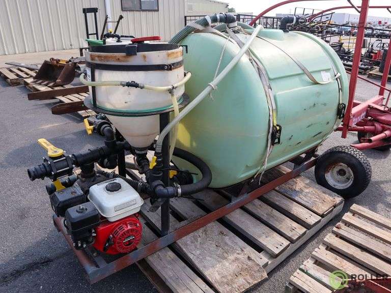 Mix Minder Chemical Sprayer With 200-Gallon Poly Tank and Honda GX200 ...