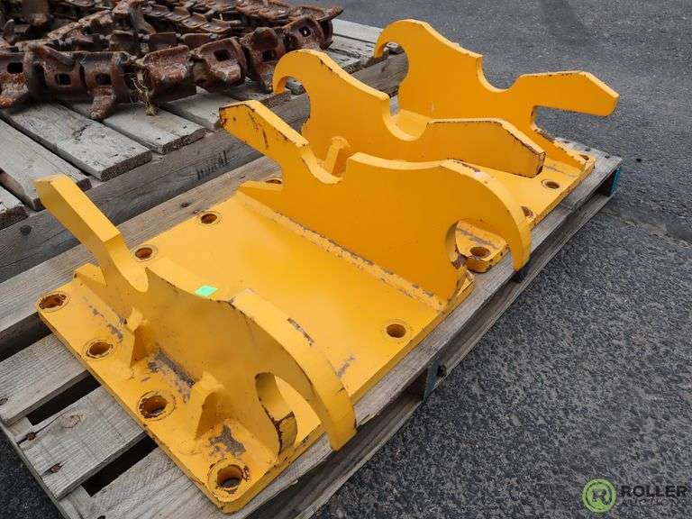 (2) Backhoe Quick Attachments - Roller Auctions