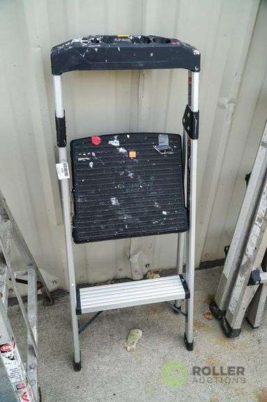 Gorilla GLA-2 2-Step Stool Ladder - Roller Auctions