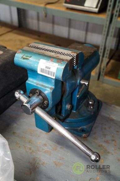 Larin 5in Bench Vise - Roller Auctions