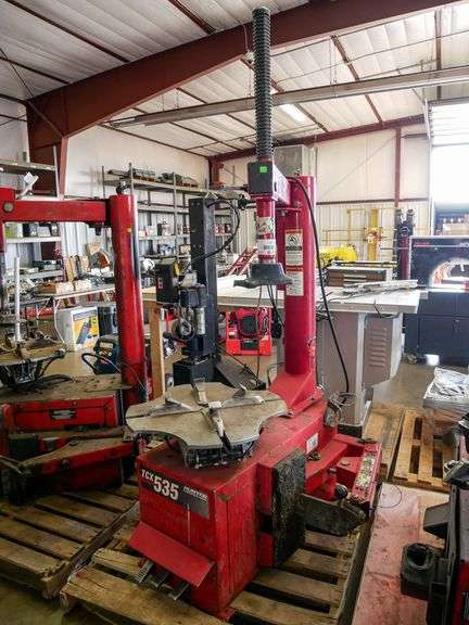 Hunter TCX535 Tire Machine - Roller Auctions