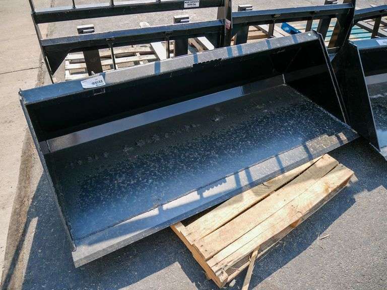 New 72in Bucket Attachment to Fit Skid Steer Loader - Roller Auctions