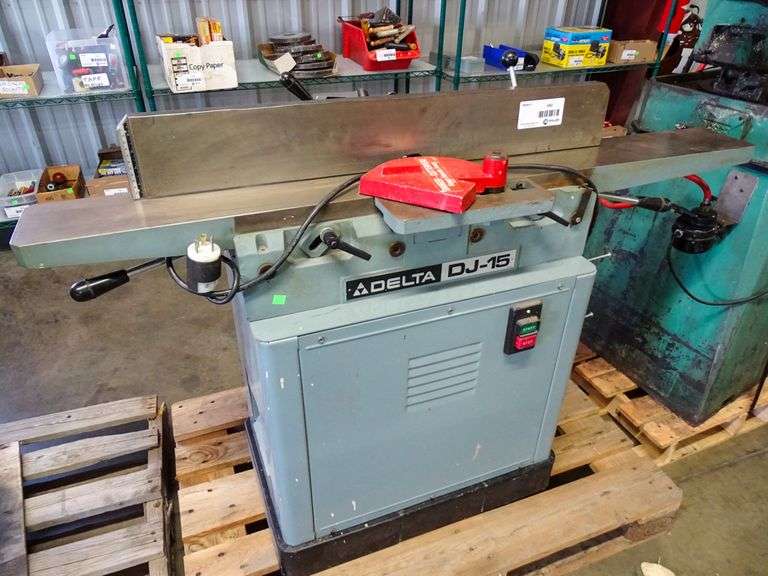 Delta DJ-15 Jointer - Roller Auctions