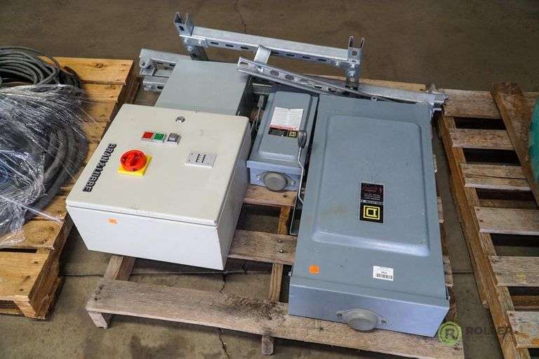 Pallet of Electrical Control Boxes - Roller Auctions