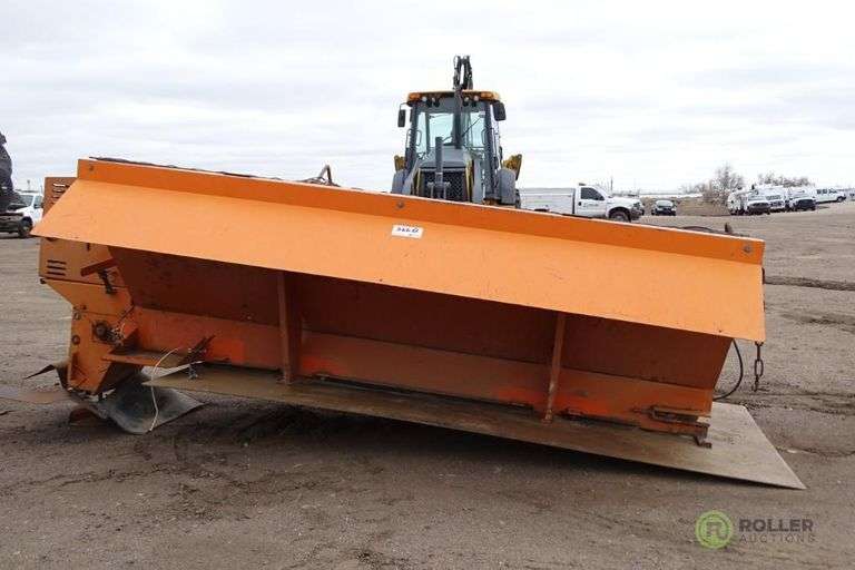 Henderson Chief Slide-In Sander/Spreader w/ Remote, 8.5 HP Gas Engine ...