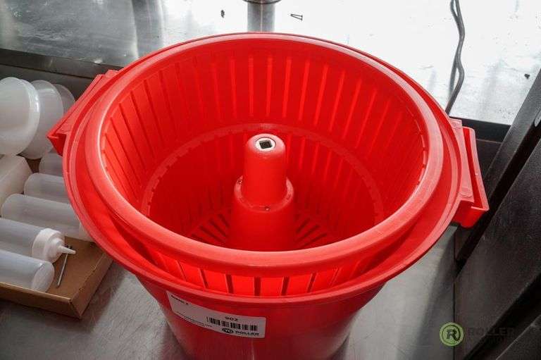 Chef Master Salad Dryer - Roller Auctions